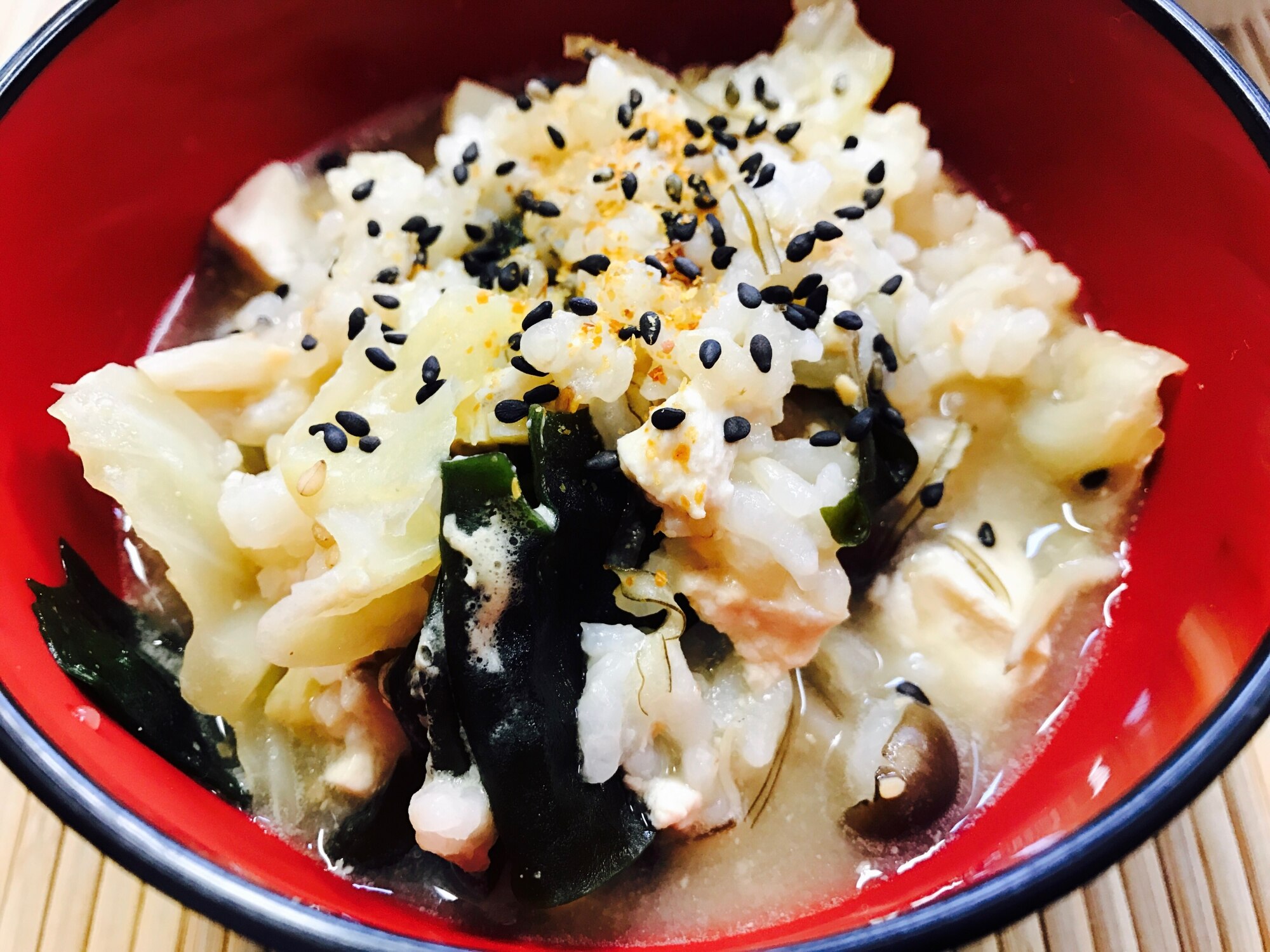 リメイク！がごめ昆布とわかめの海藻味噌汁雑炊 レシピ・作り方 by たかまさ20010911 - 楽天レシピ