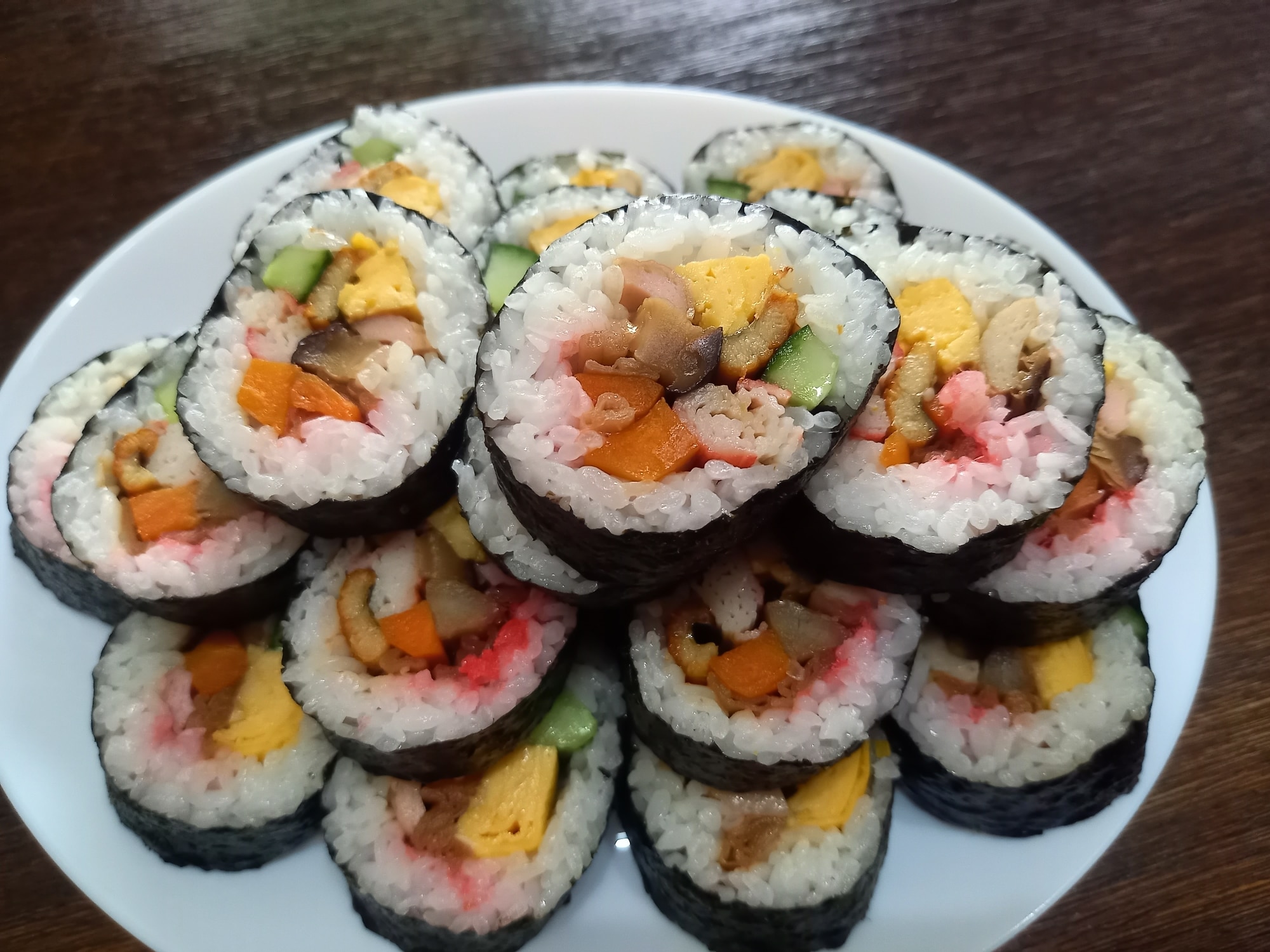 具だくさん(10種類)の巻き寿司(圧力鍋使用) レシピ・作り方 by パンポンポン - 楽天レシピ