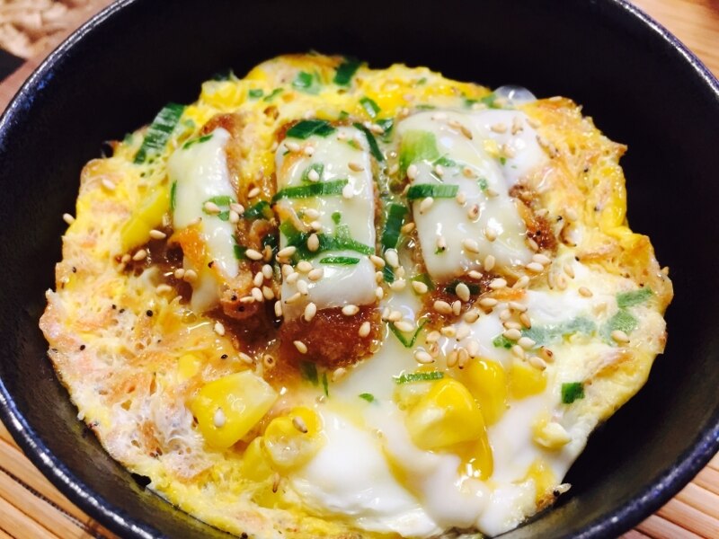 市販品アレンジ！チーズソースカツのコーンネギ玉丼 レシピ・作り方 by たかまさ20010911 - 楽天レシピ
