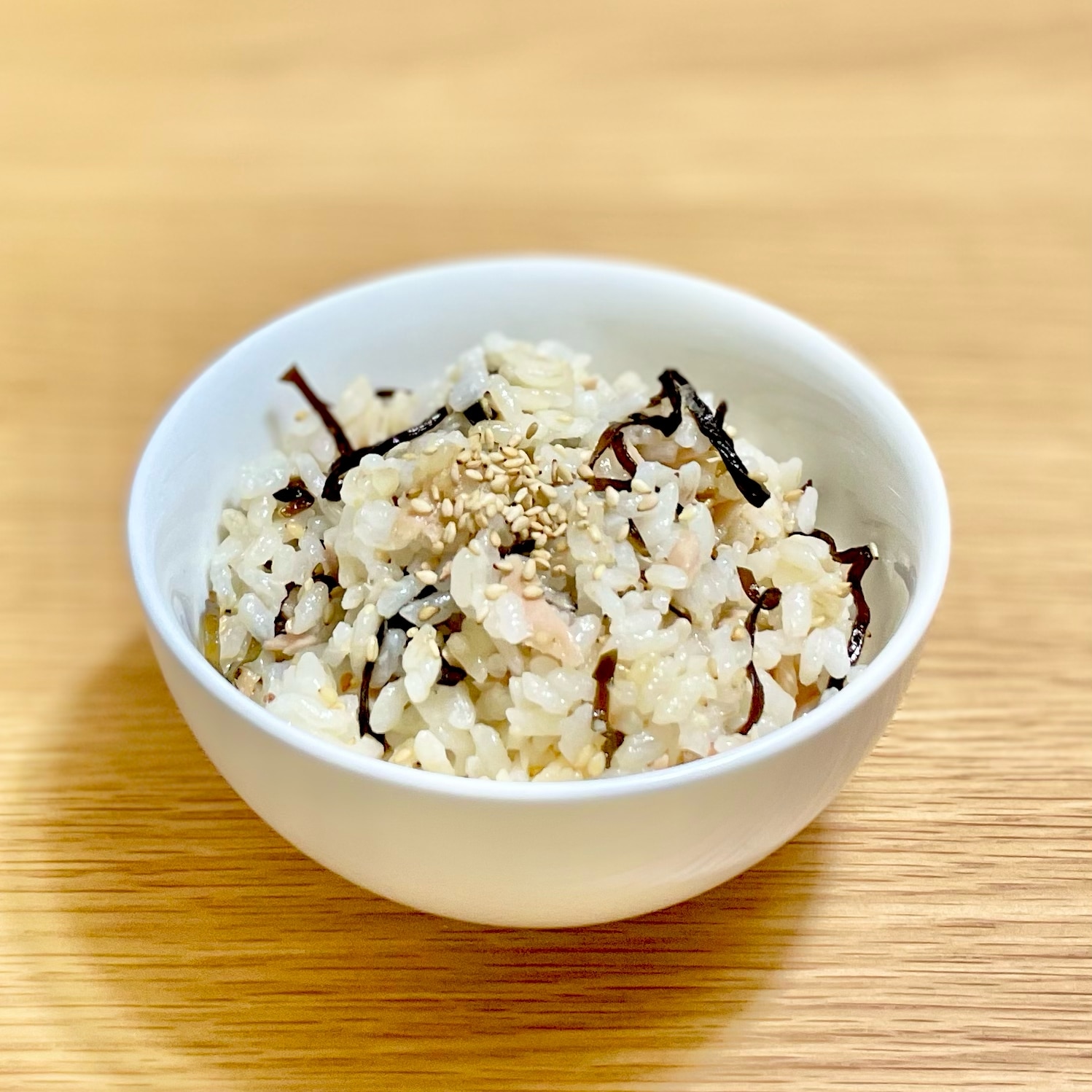 ツナと塩昆布の混ぜごはん レシピ・作り方 by すぐはっきりミニマルおばさん - 楽天レシピ