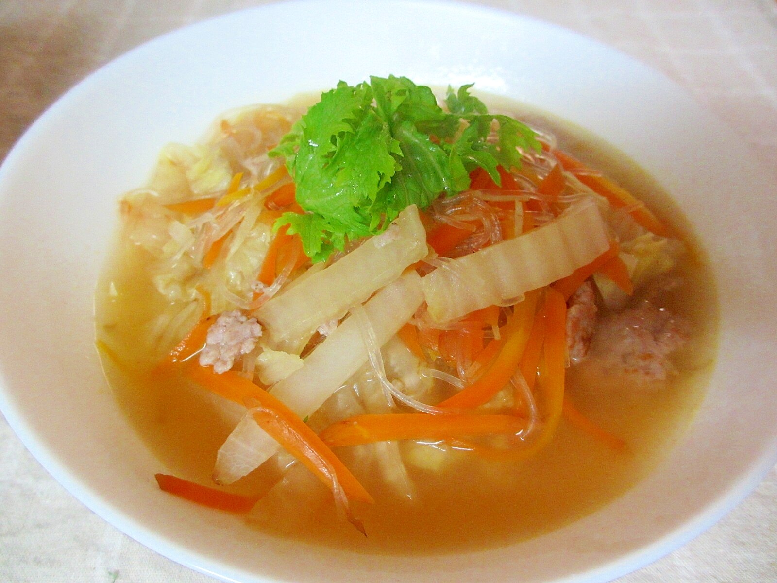 ひき肉、白菜、春雨のナンプラースープ レシピ・作り方 by mococo05 - 楽天レシピ