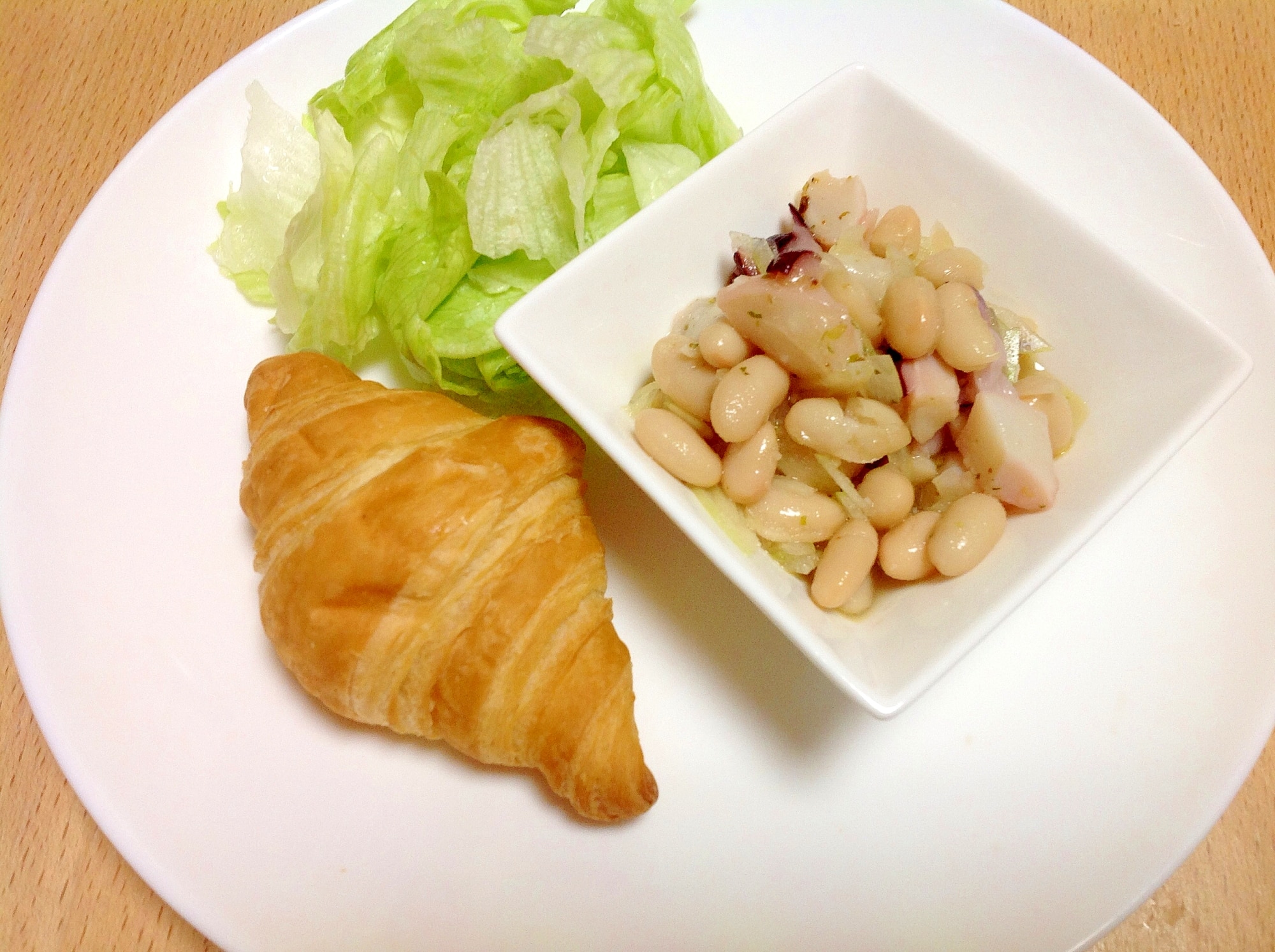 白いんげん豆のマリネとクロワッサンのプレート☆ レシピ・作り方 by simakis - 楽天レシピ