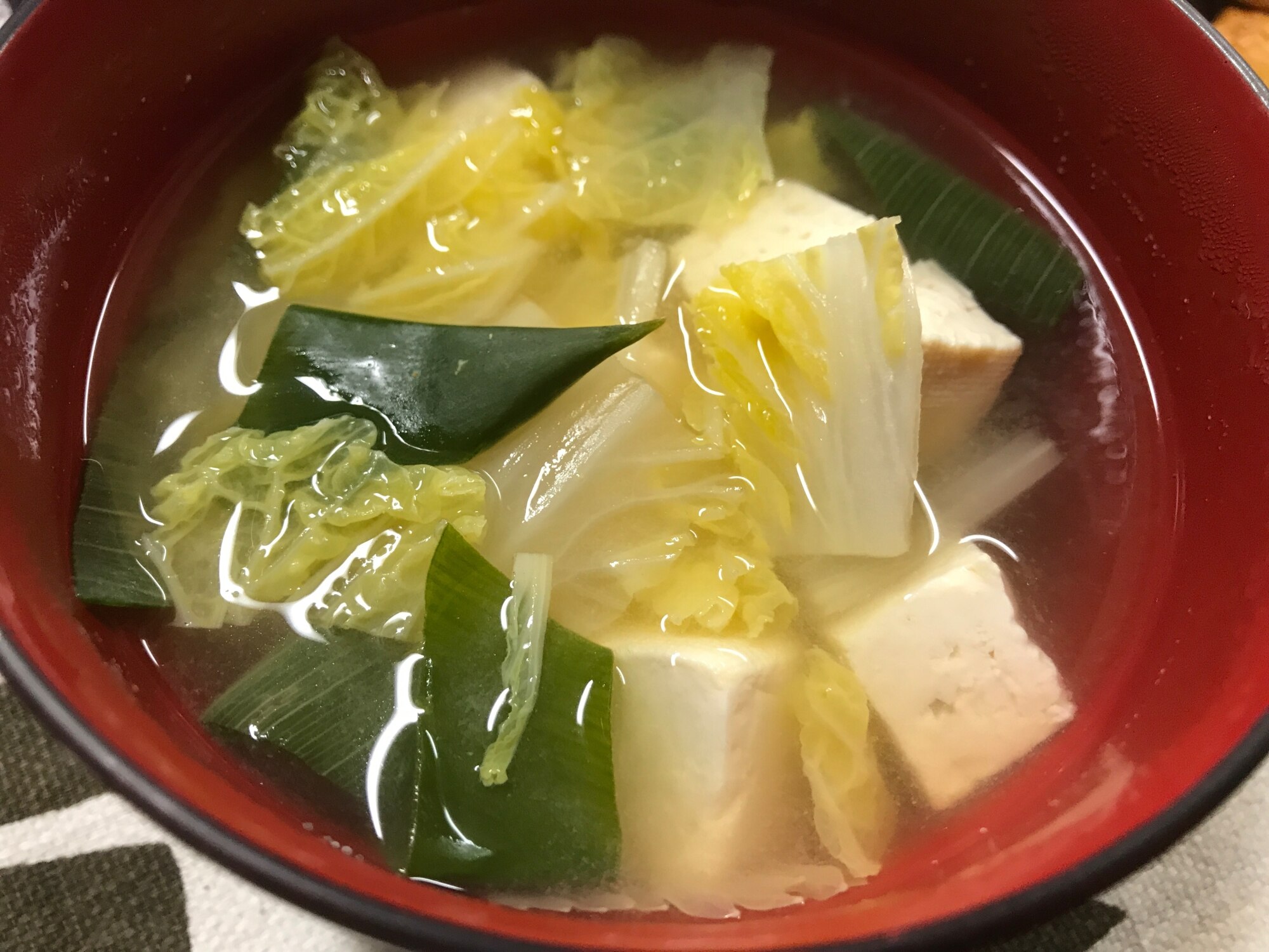 九条ネギ&豆腐&白菜の味噌汁 レシピ・作り方 by たかまさ20010911 - 楽天レシピ