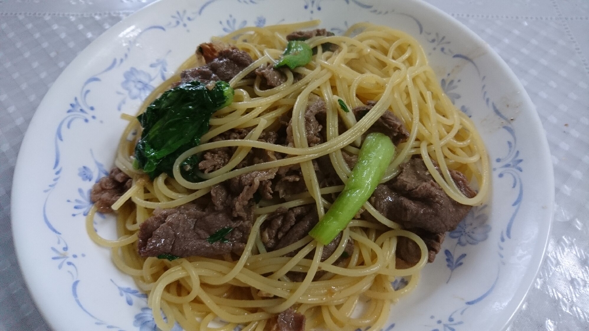 牛肉と小松菜のパスタ レシピ・作り方 by hirohyt102 - 楽天レシピ