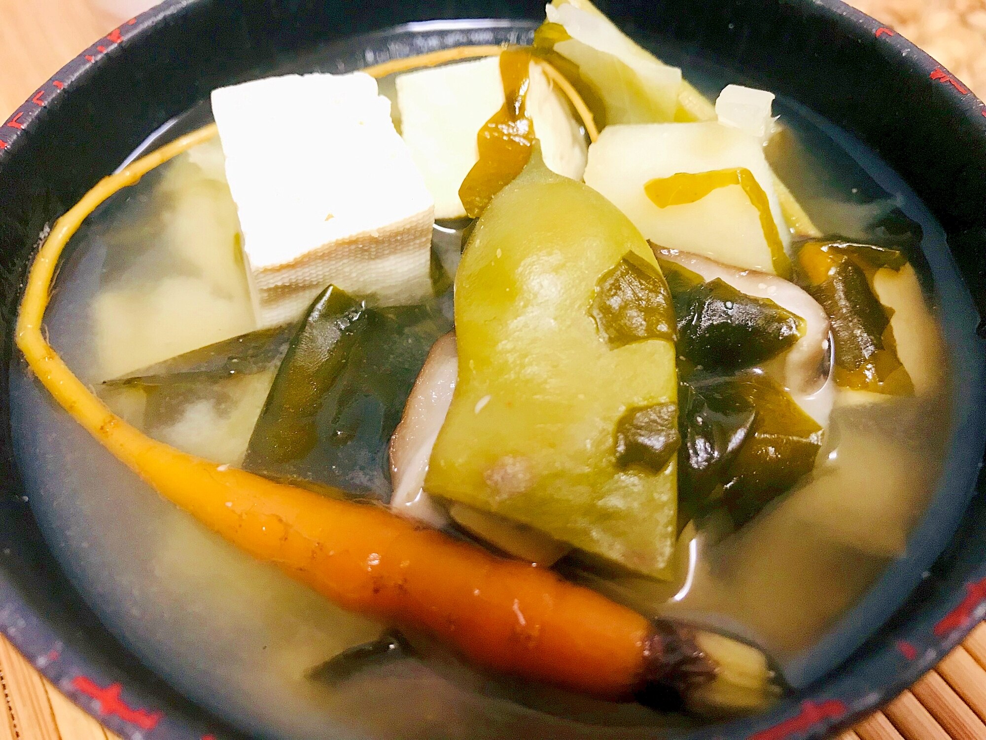 ささげとミニキャロットとしいたけの豆腐味噌汁 レシピ・作り方 by たかまさ20010911 - 楽天レシピ