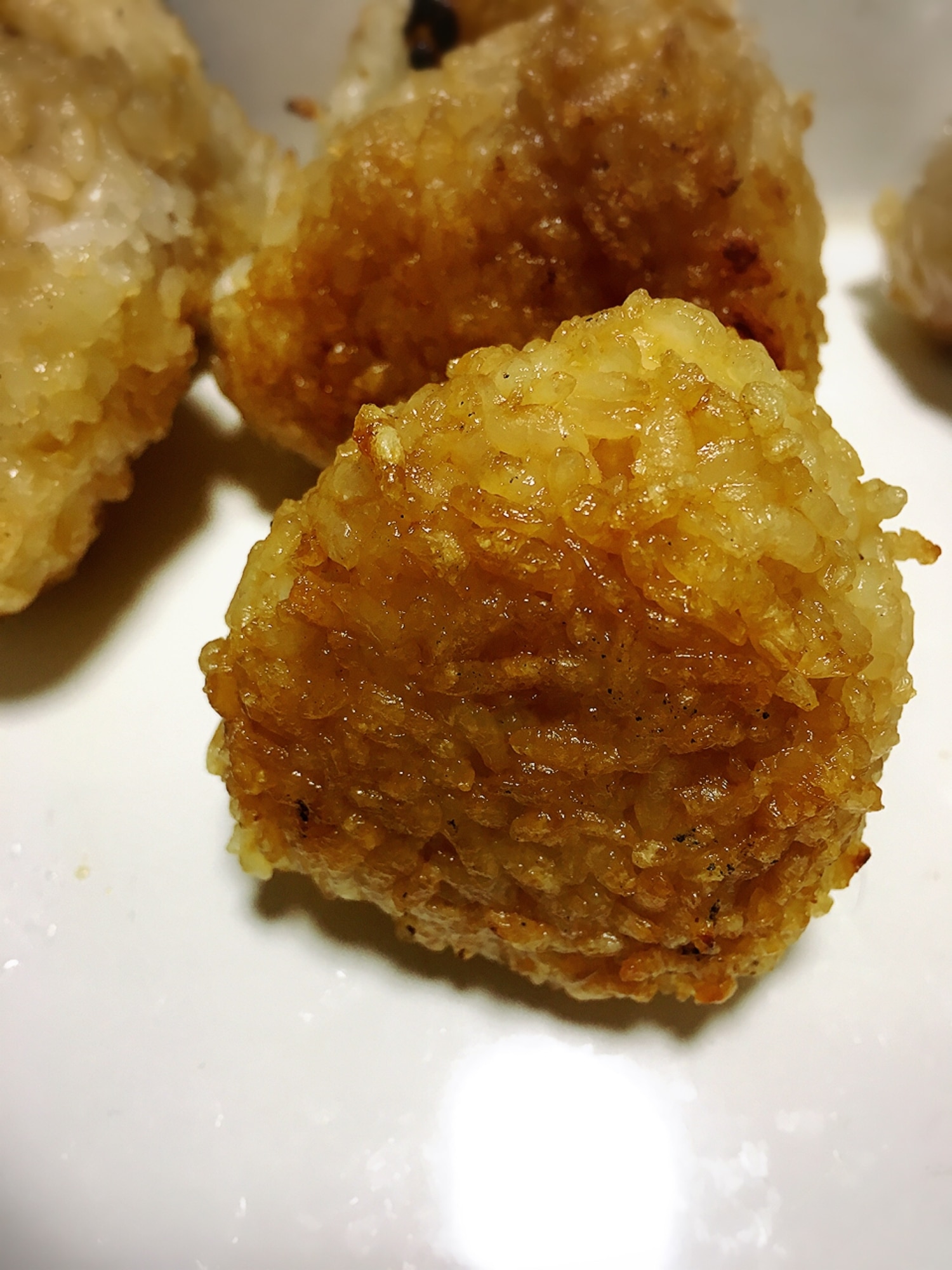 崩れない焼きおにぎり 一口サイズ レシピ・作り方 by yui cook - 楽天レシピ