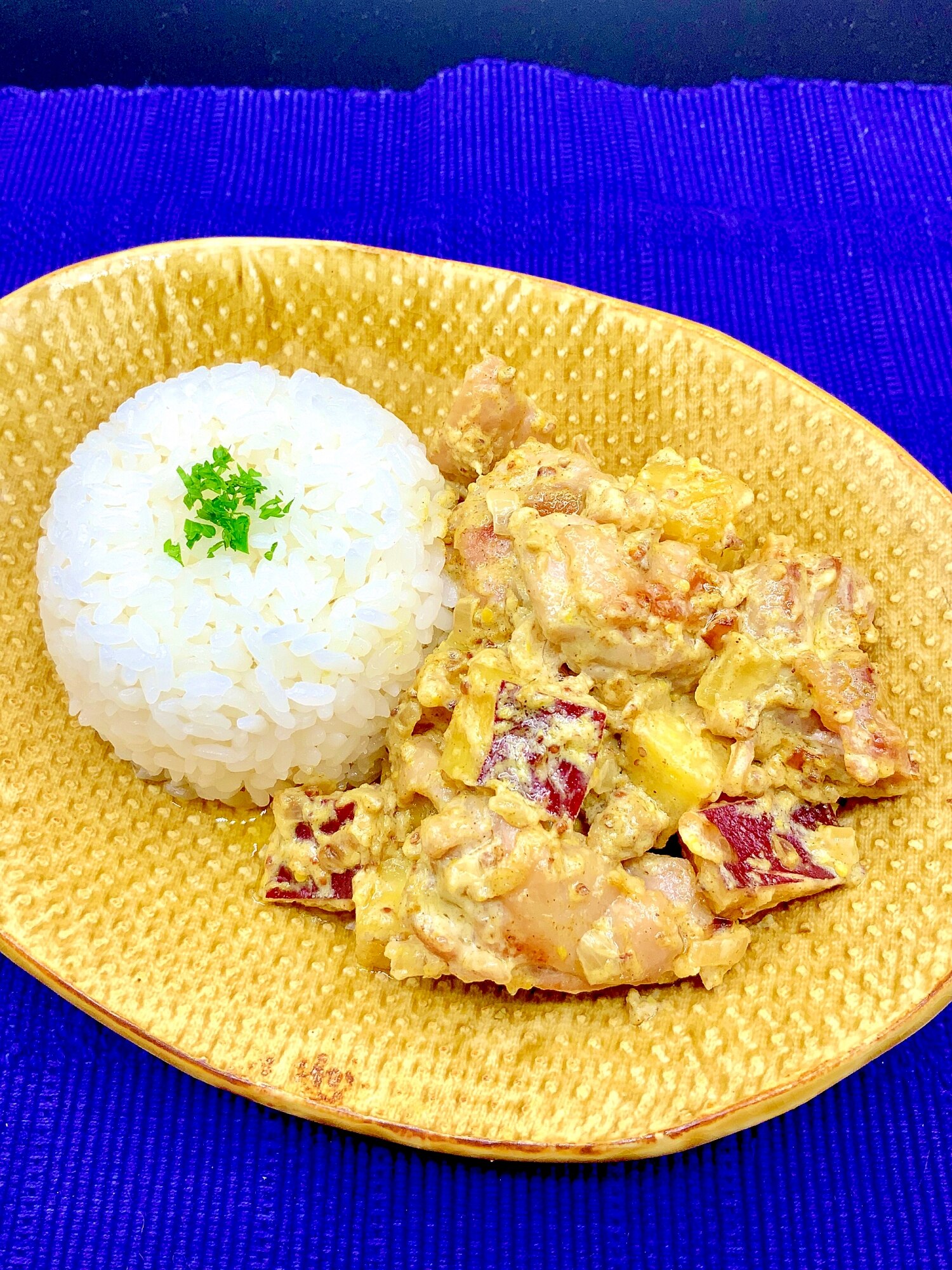 カフェ風♡鶏肉とさつまいものサワークリーム煮 レシピ・作り方 by やっさん@ - 楽天レシピ