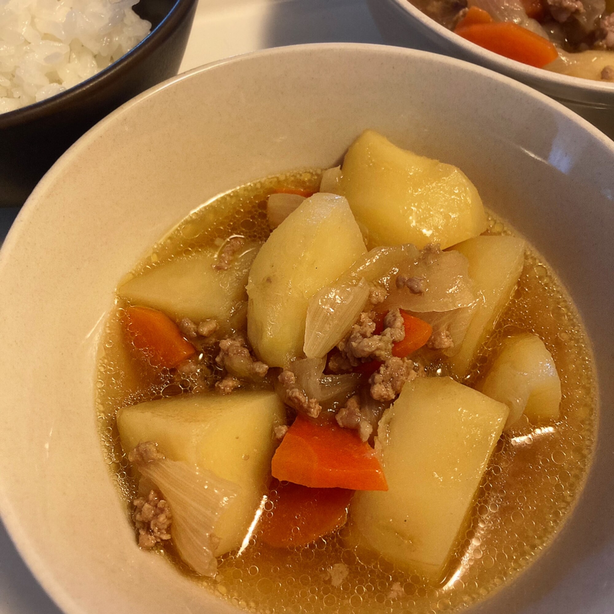 新じゃがと新タマの甘〜い肉じゃが レシピ・作り方 by てーちゃ。 - 楽天レシピ