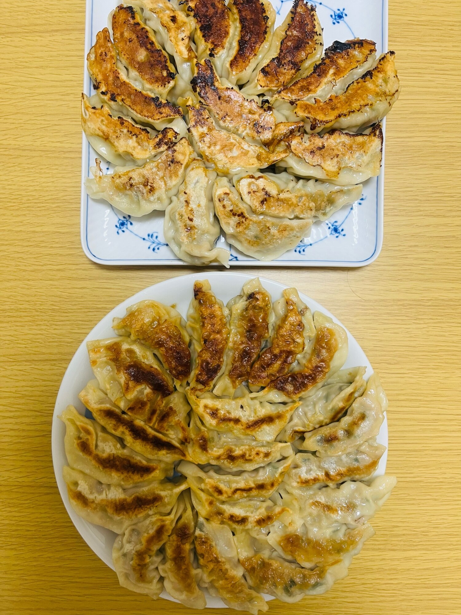 野菜たっぷり手作り餃子。 レシピ・作り方 by アヤココマックス - 楽天レシピ